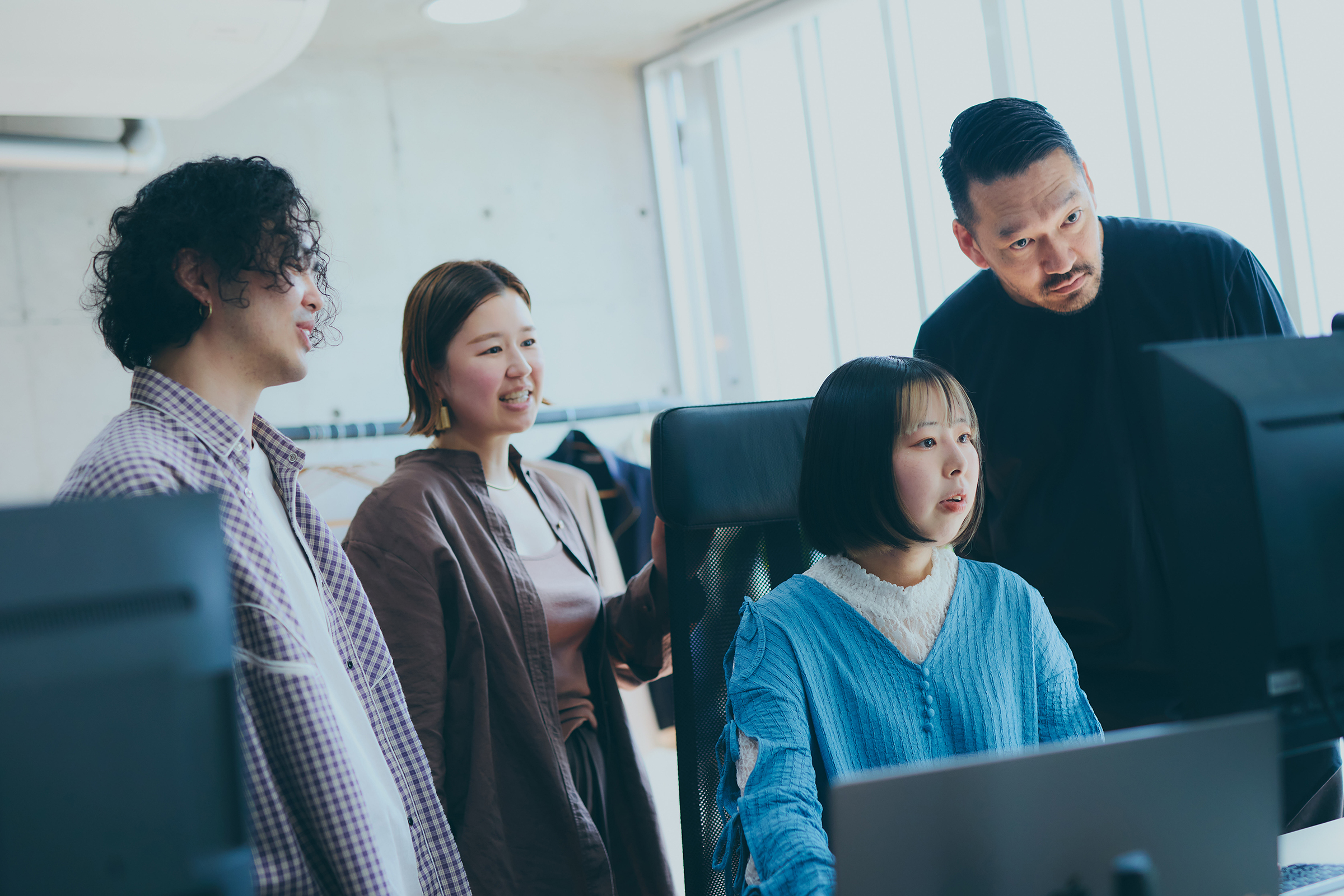 つねに背伸びができる場所。「挑戦」を大事にするNEW FOLKが語る、課題解決のためのデザイン｜CINRA JOB：クリエイティブ業界の求人情報